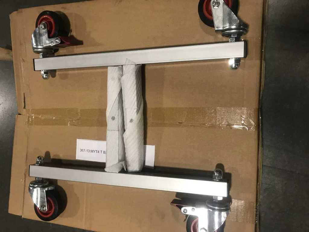 MYT4 T BARS SILVER With Wheels | Killerspin